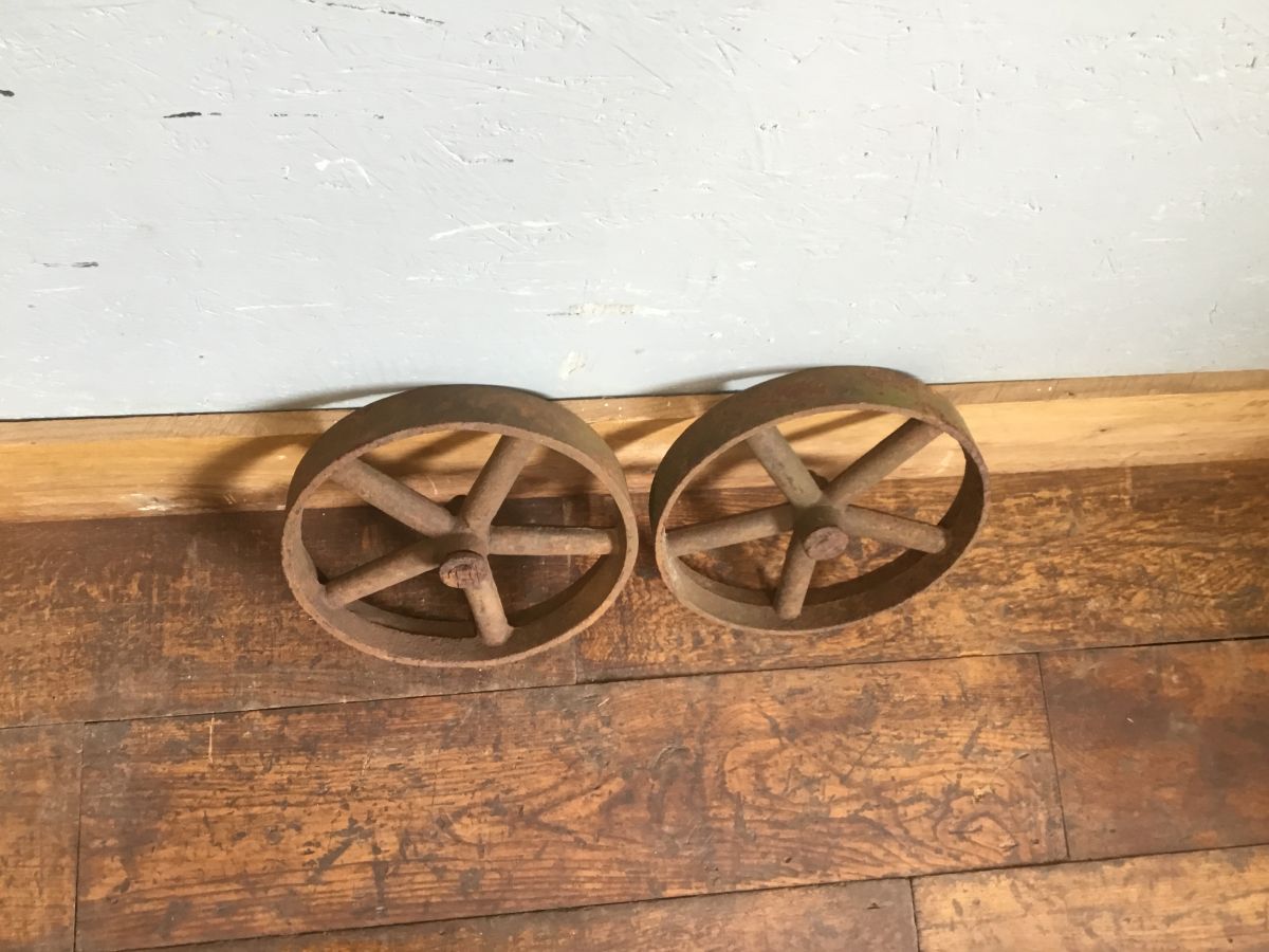 5 Bar Cast Iron Wheels - Authentic Reclamation