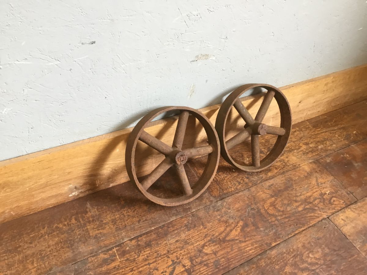 5 Bar Cast Iron Wheels - Authentic Reclamation