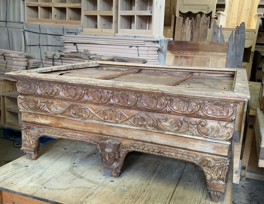 Front Facing Carved Face Table - Authentic Reclamation