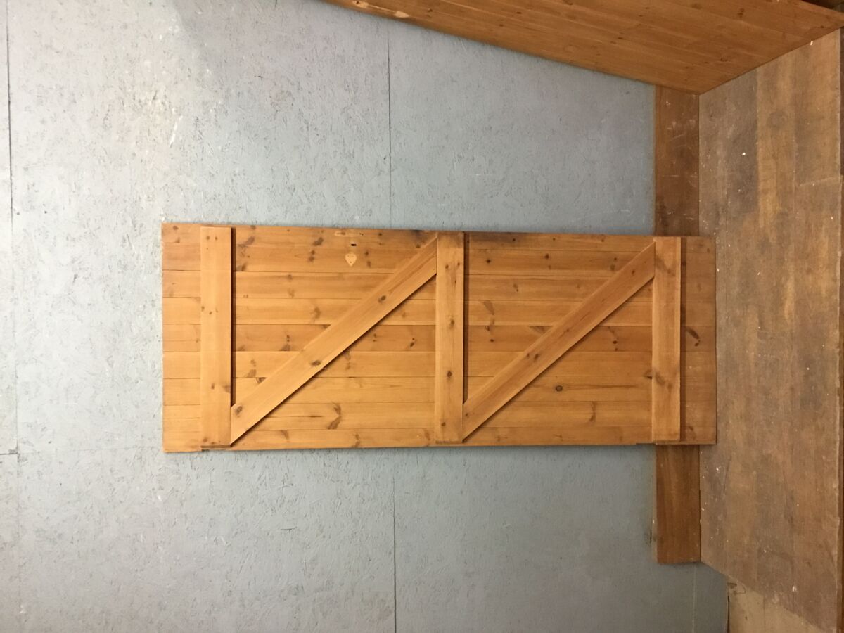 L&B Style Pine Reclaimed Door - Authentic Reclamation