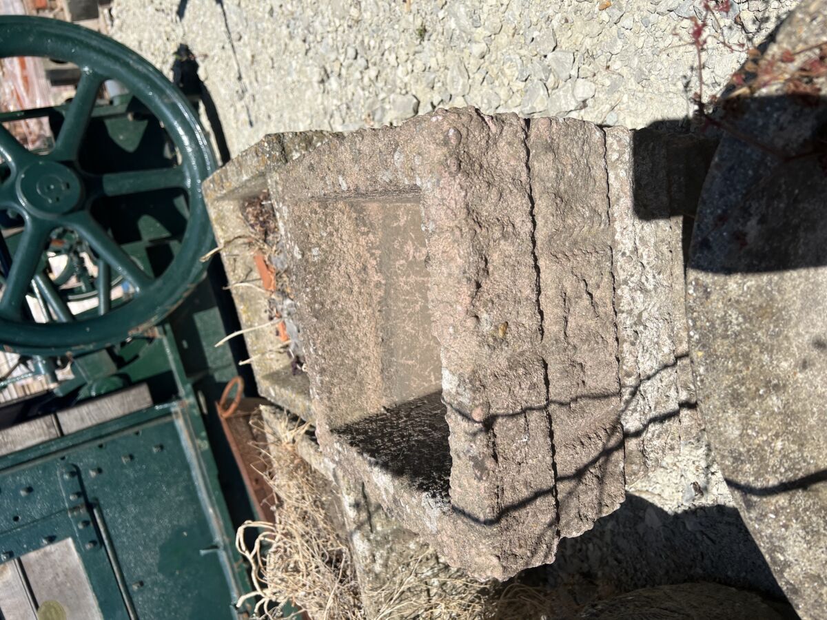 Beautiful Weathered Brick Effect Pot - Authentic Reclamation