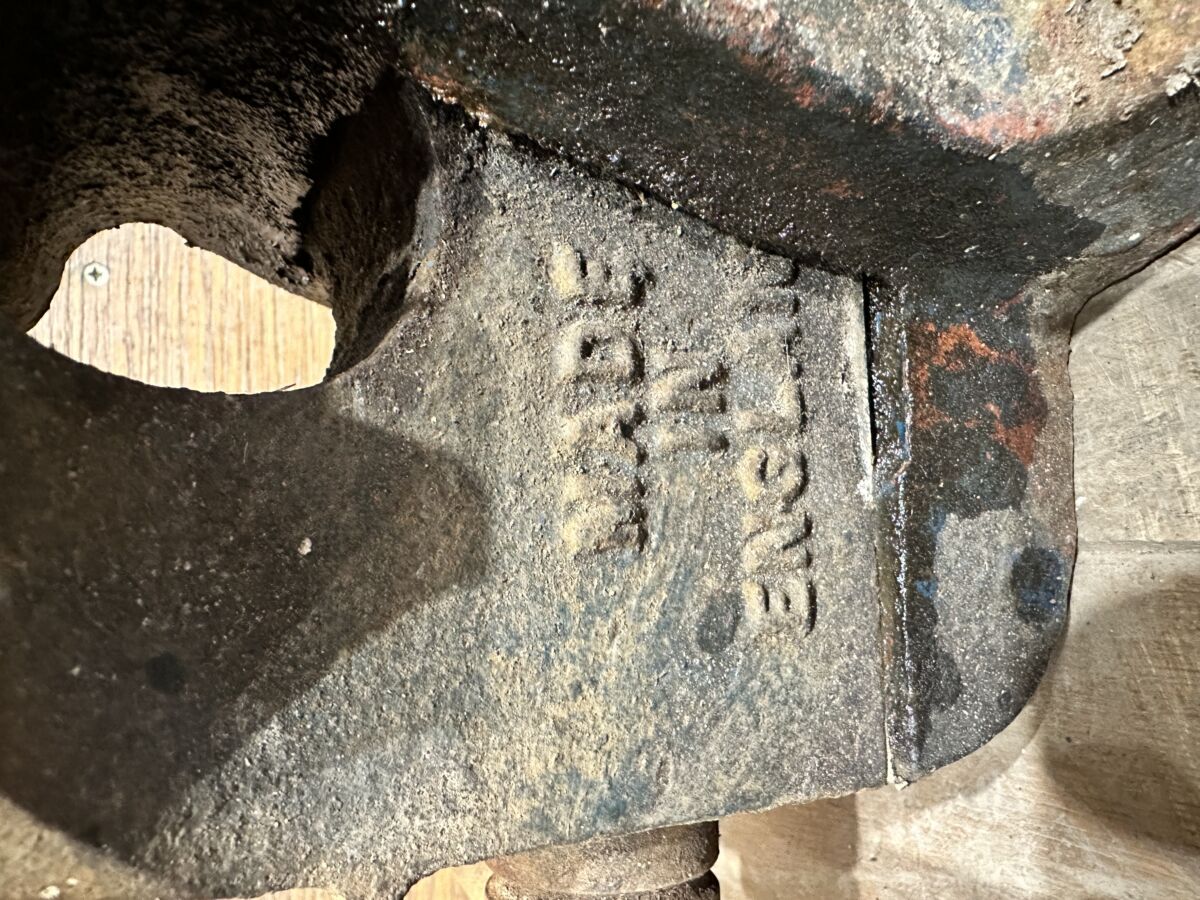 Large Heavy Duty Vice - Authentic Reclamation