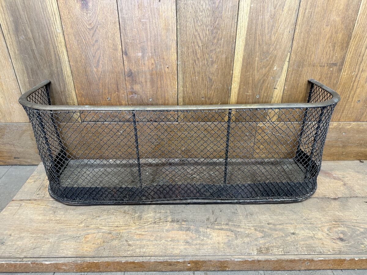 Brass Mesh Fire Fender - Authentic Reclamation