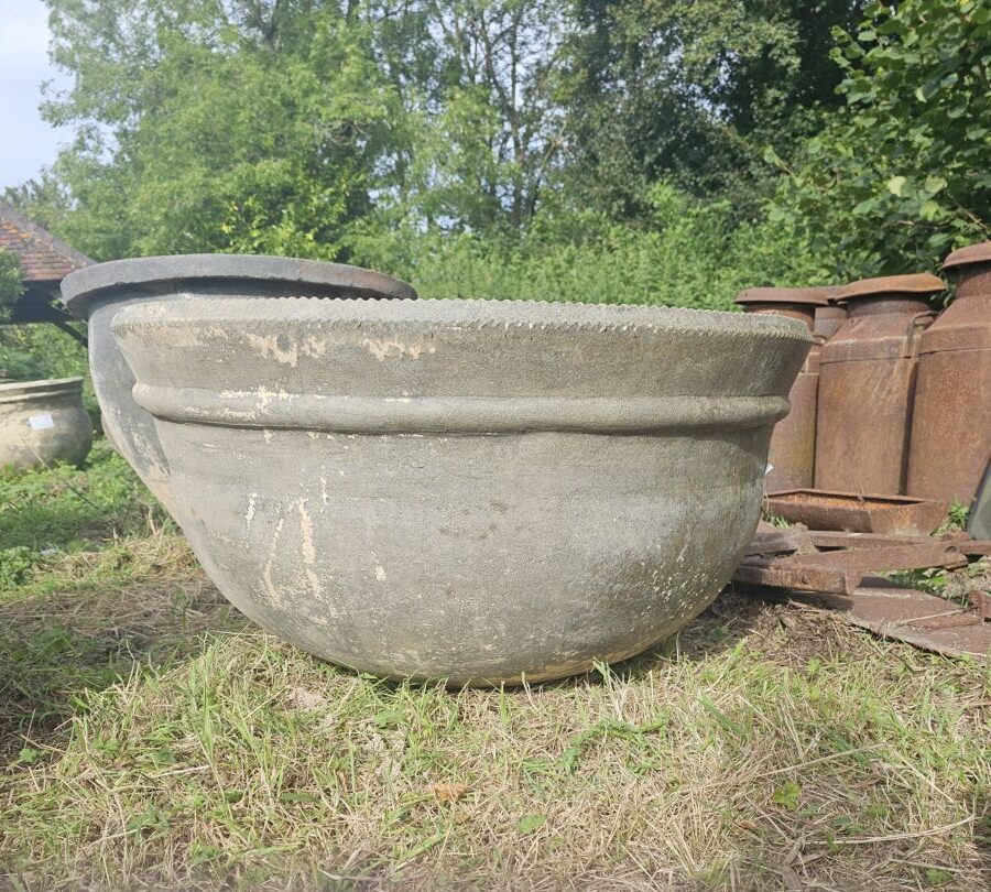 LOVELY ROUND RIBBED CLAY POT - Authentic Reclamation