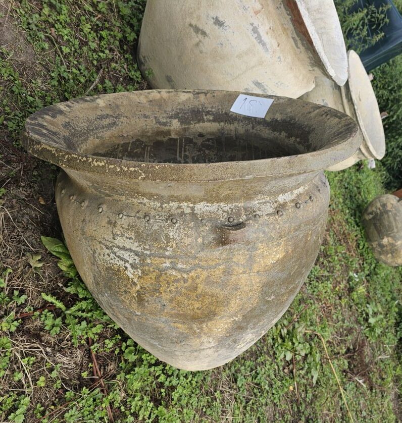 ROUND CLAY POT WITH FLARED RIM - Authentic Reclamation